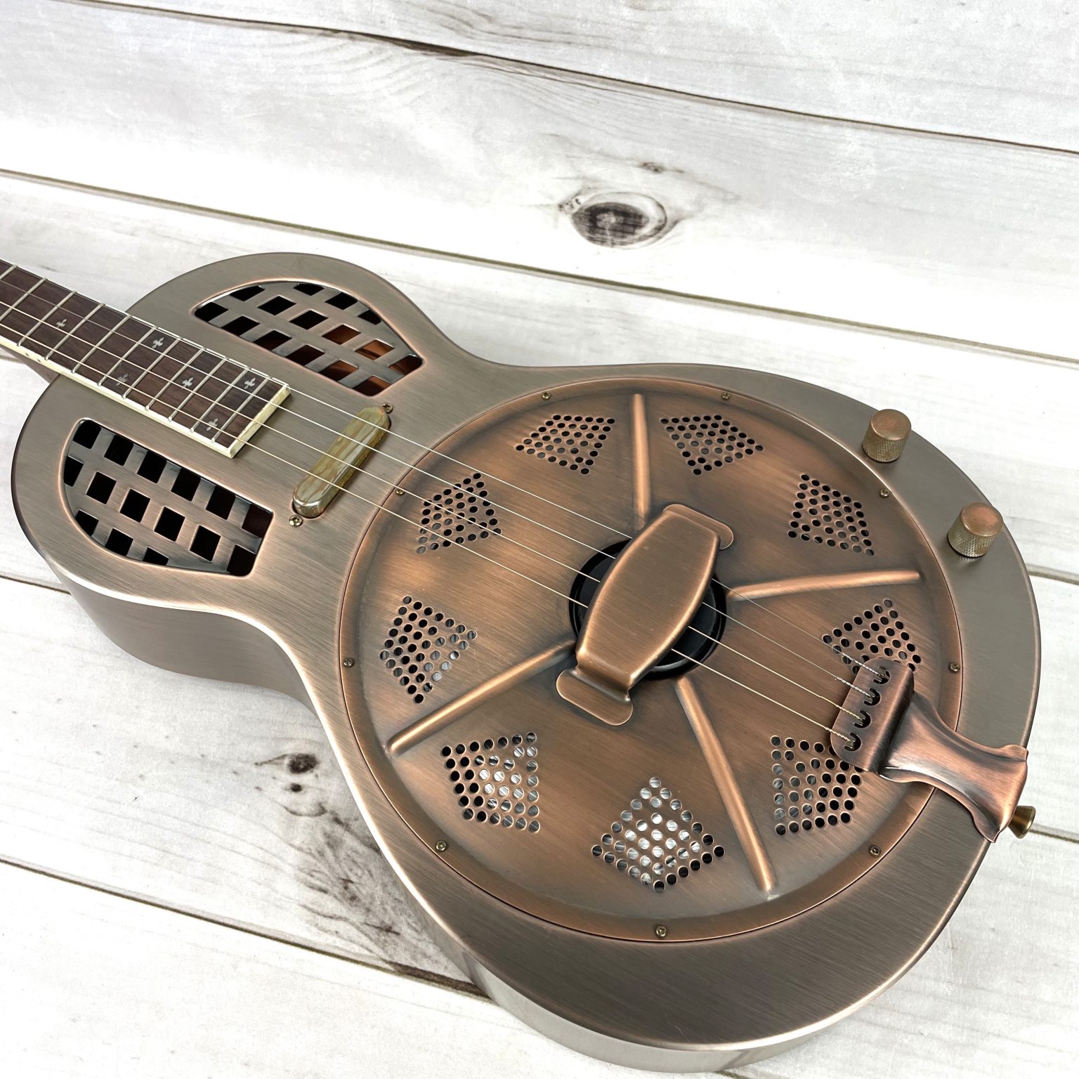 Royall Burnished Copper Long Scale Parlor Tenor Single Cone Resonator ...