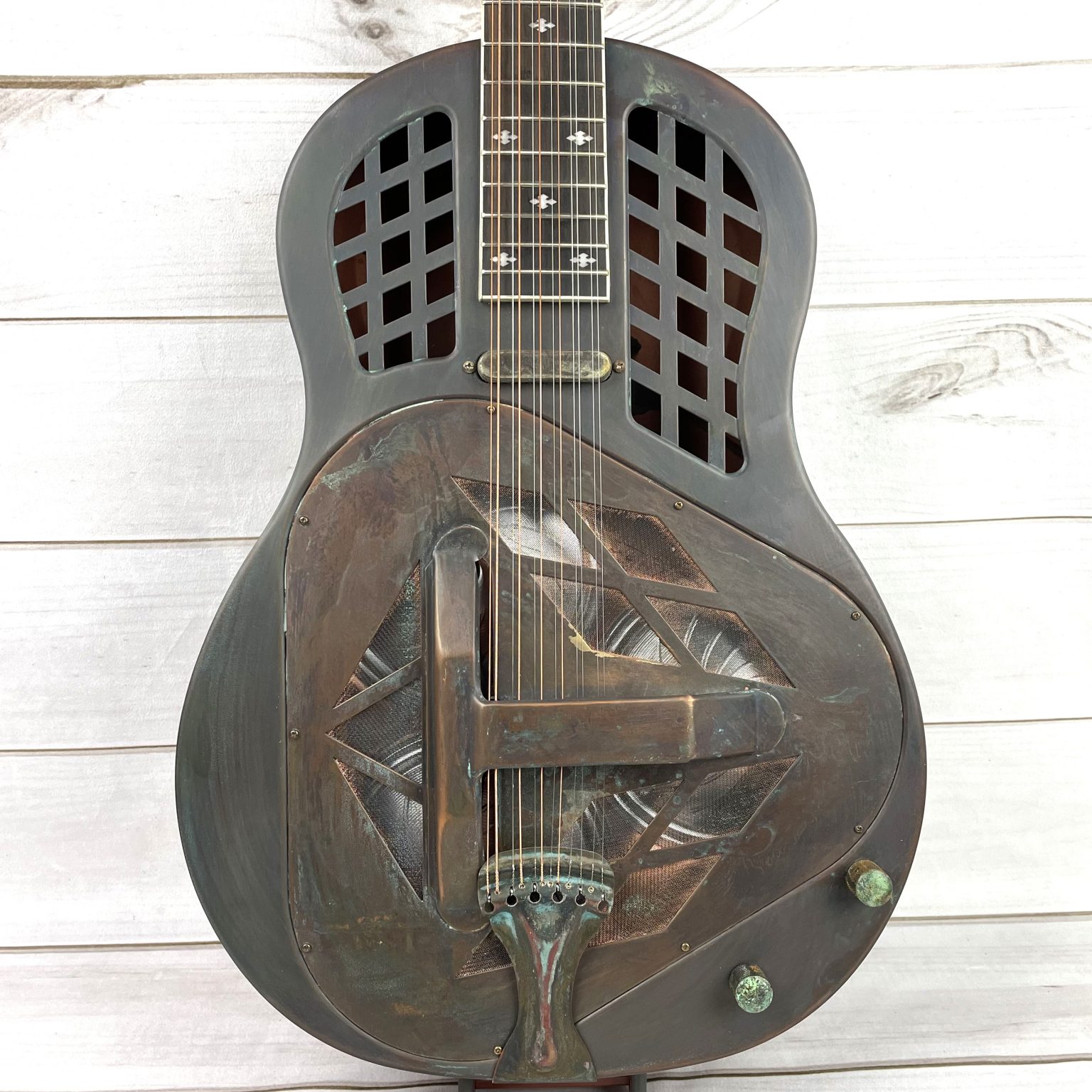 12 Strings - The Royall Resonator Co.