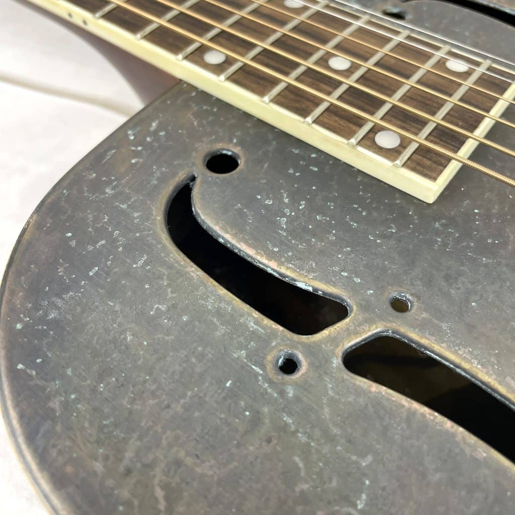 Royall FB Blues Hound Heavy Relic Copper Finish 14 Fret Single Cone ...
