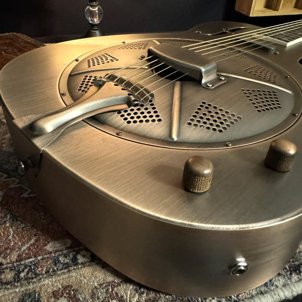 Royall FB Blues Hound Aged Burnished Copper Finish 14 Fret Single Cone ...