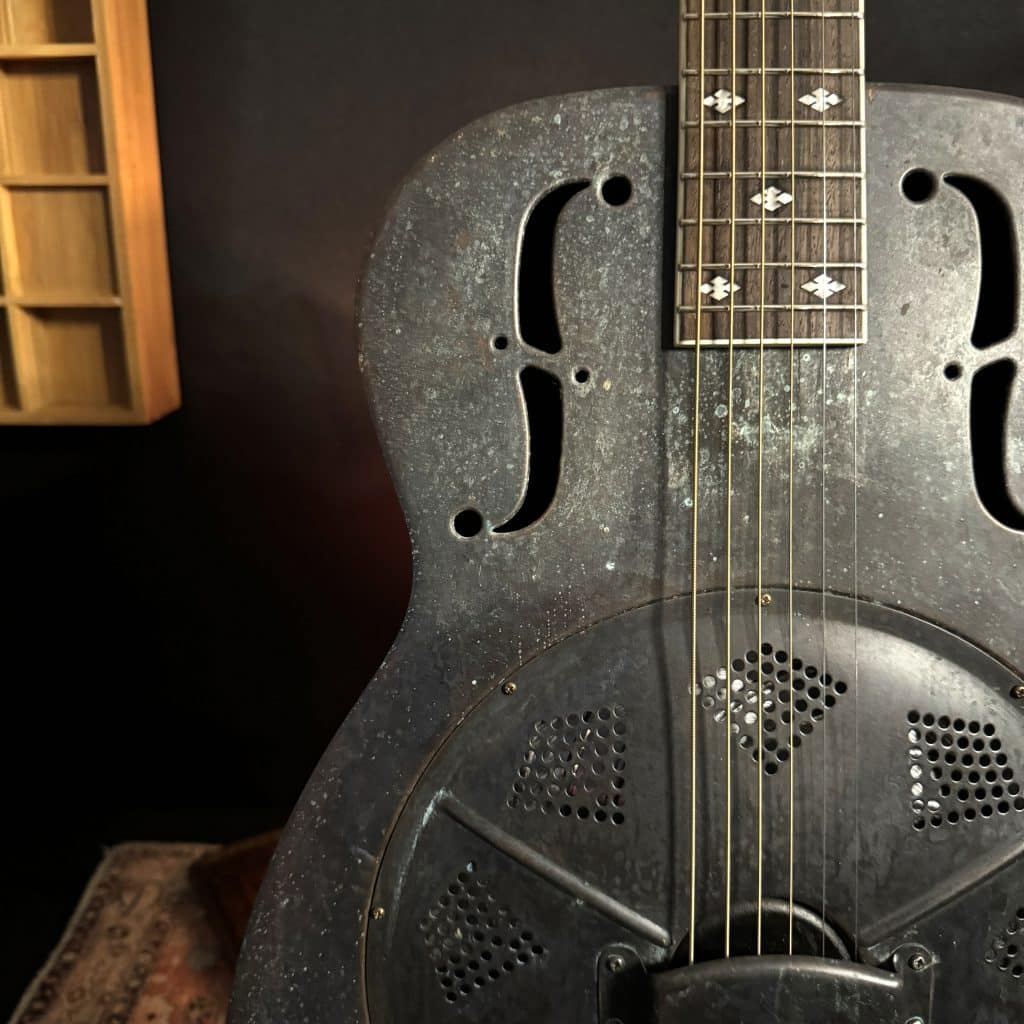 Royall FB Blues Hound Relic Copper Finish 14 Fret Single Cone Resonator ...