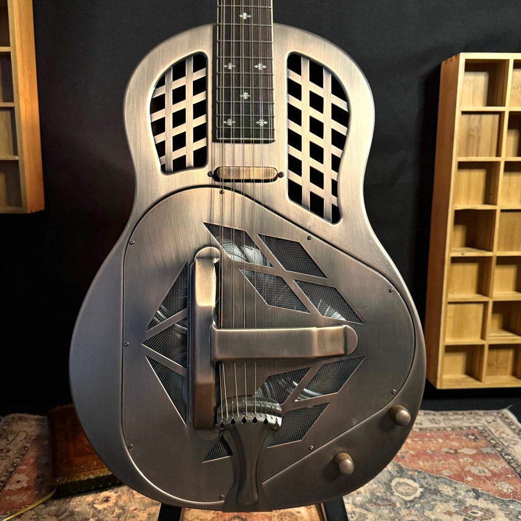 The Royall Resonator Co. Royall Resonator guitars, as close to perfect ...